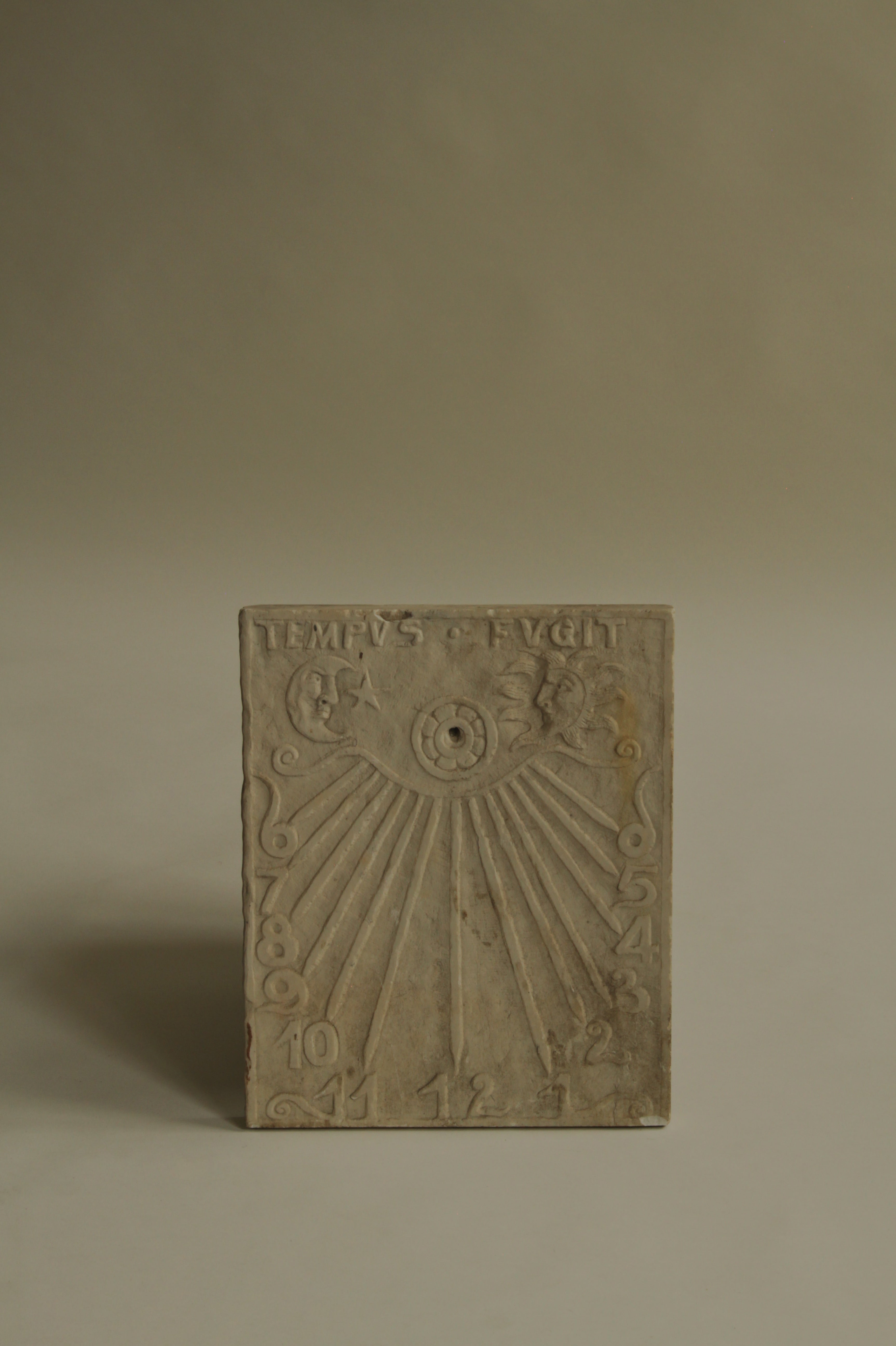 Pale Stone Sundial – Hollie Bowden Interiors